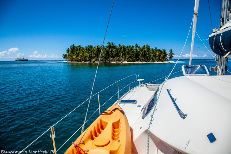 Sailing Charter Catamaran VALPAR - Nautitech 43.5 Pro | San Blas Sailing