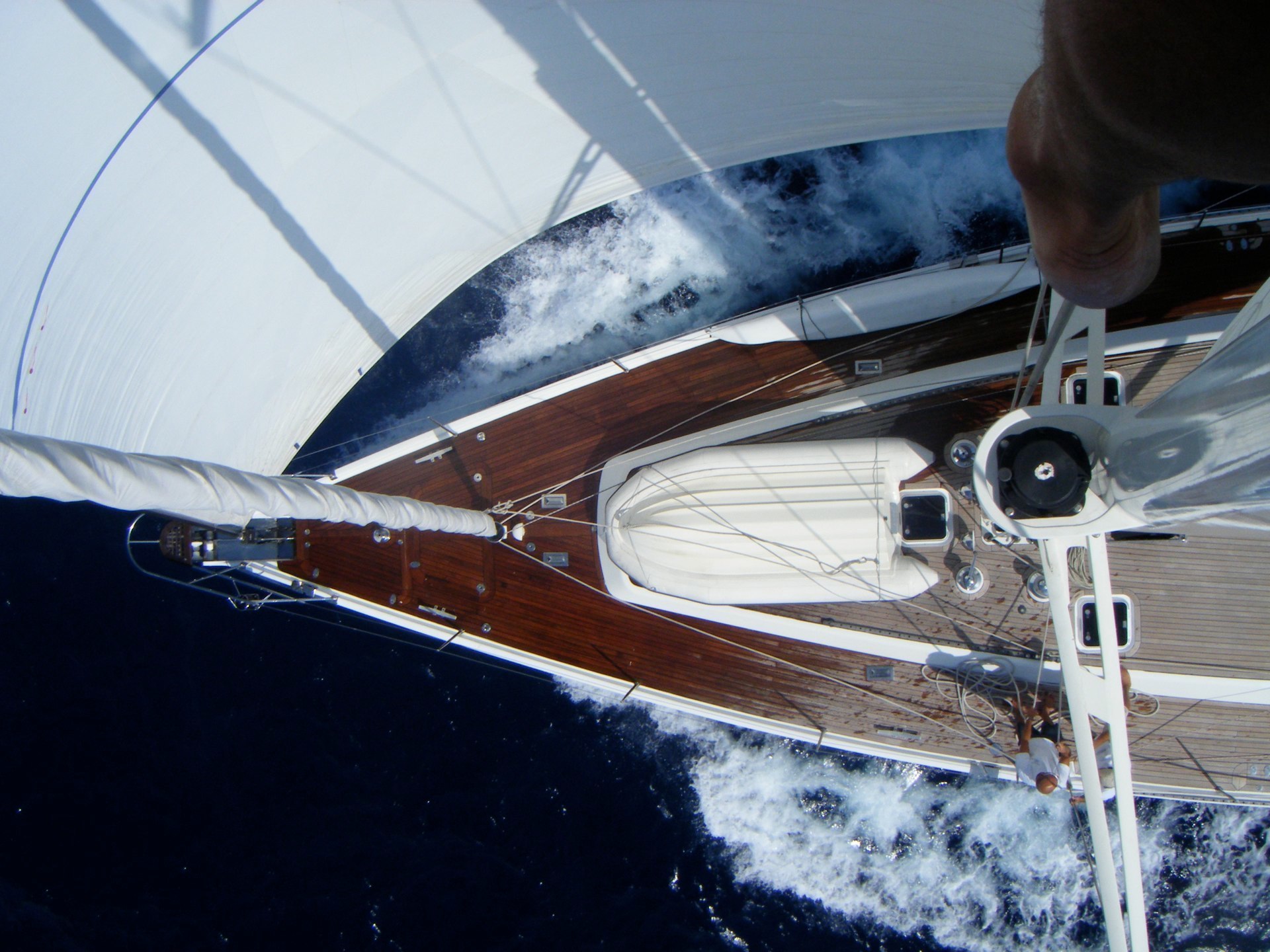 bow top mast view | San Blas Sailing